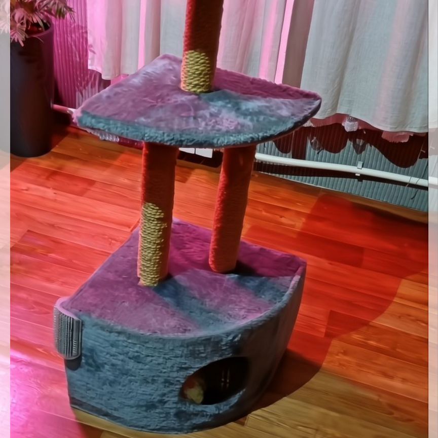 Кошачий домик с когтеточкой 3-ехярусный