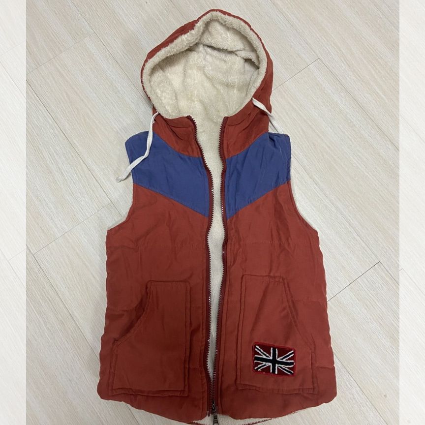 Жилетка женская