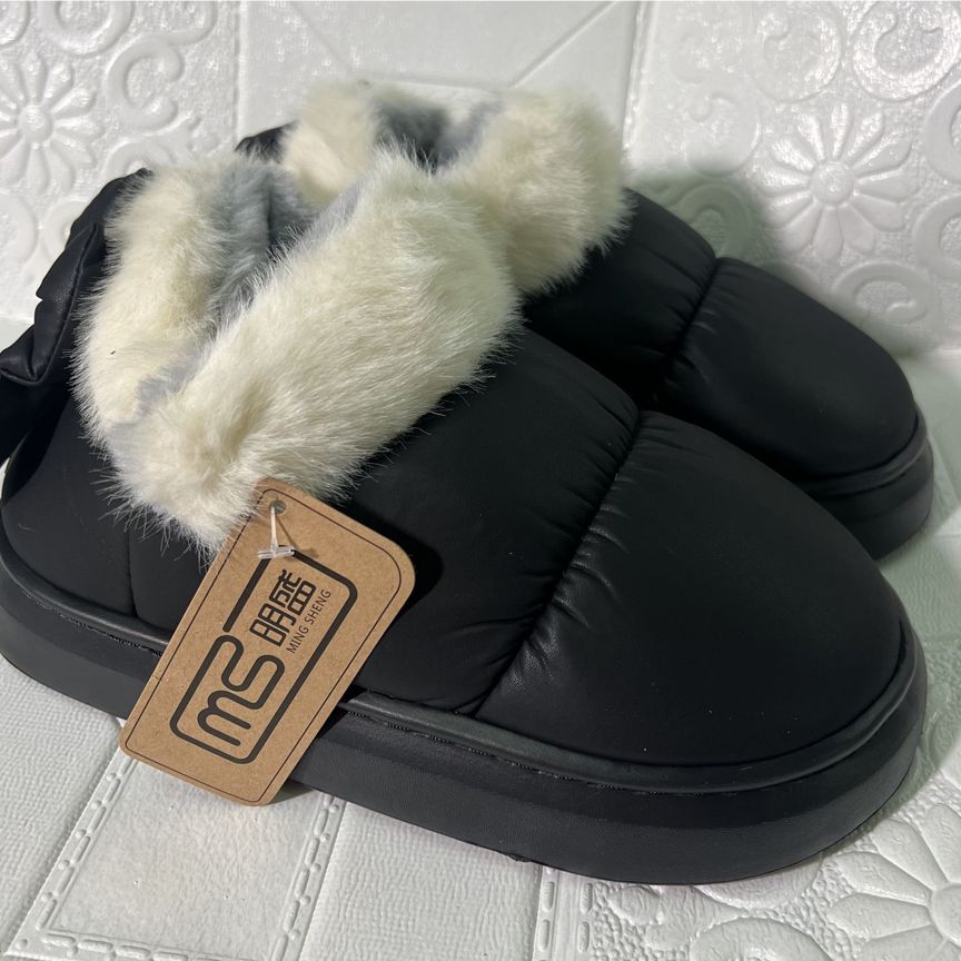 Домашние плюшевые тапочки