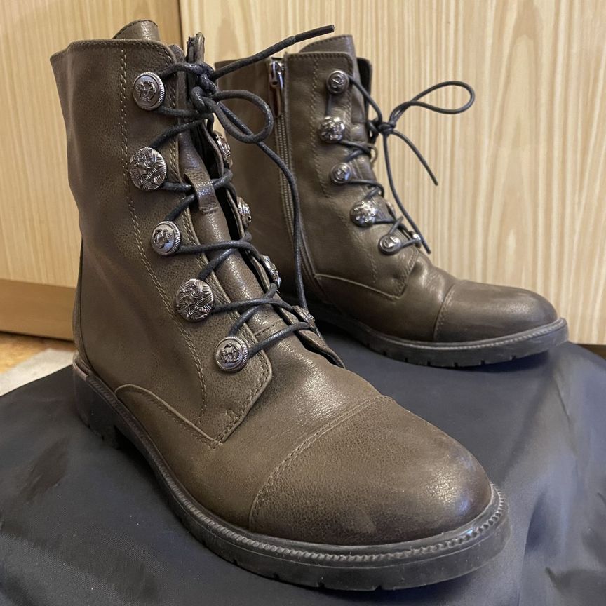 Ботинки женские осенние 38