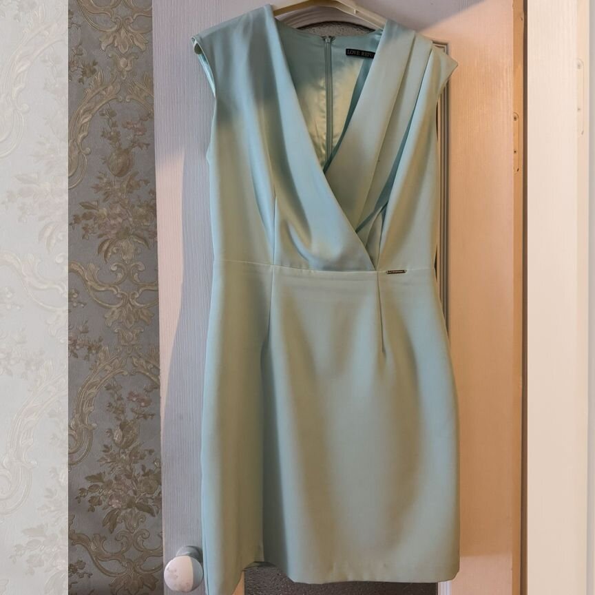 Платье женское