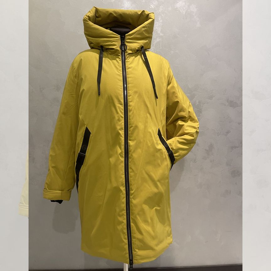 Пуховик женский