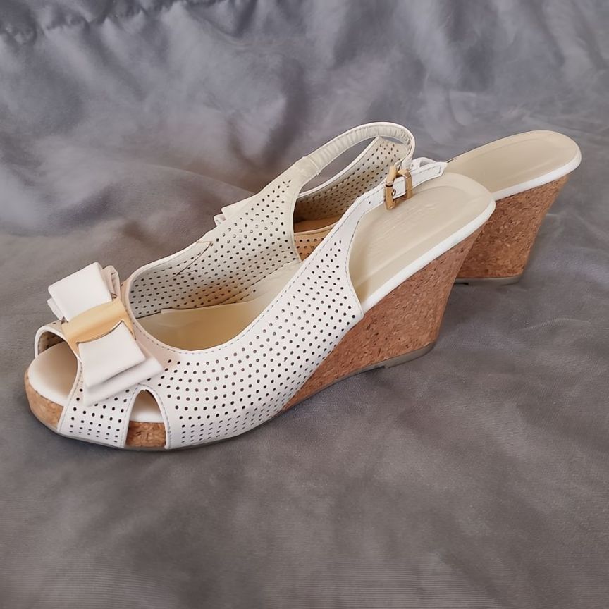 Босоножки женские 36 размер