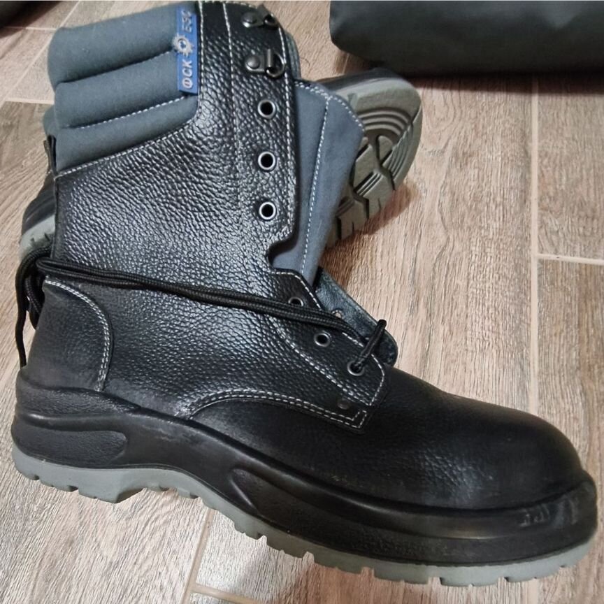 Ботинки демисезон спецобувь 44р новые