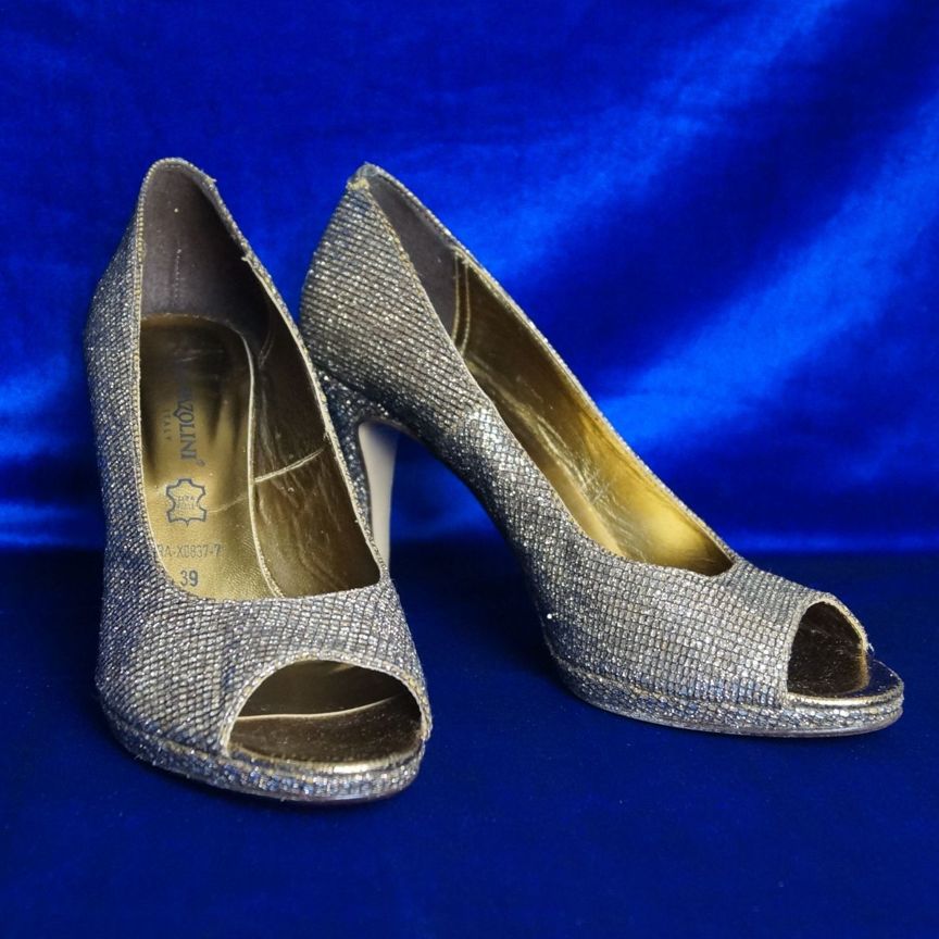 Женские туфли Carlo Pazolini с блестками (золотые)