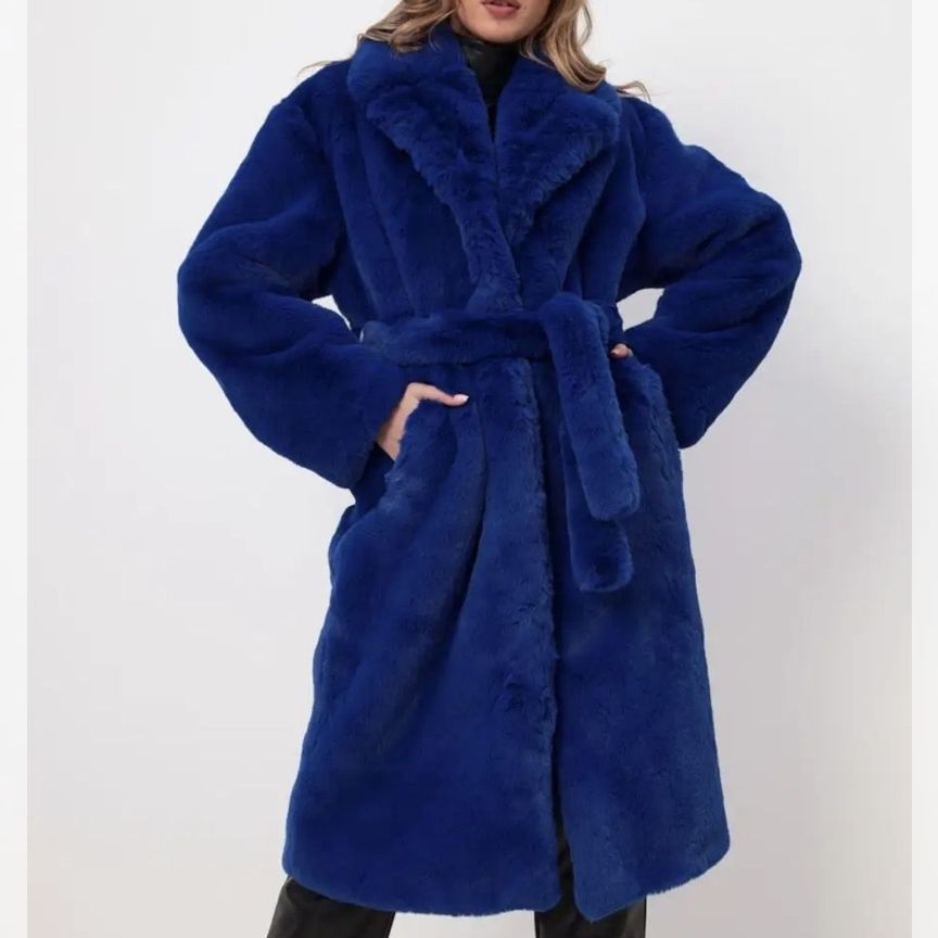 Шуба искусственная синяя
