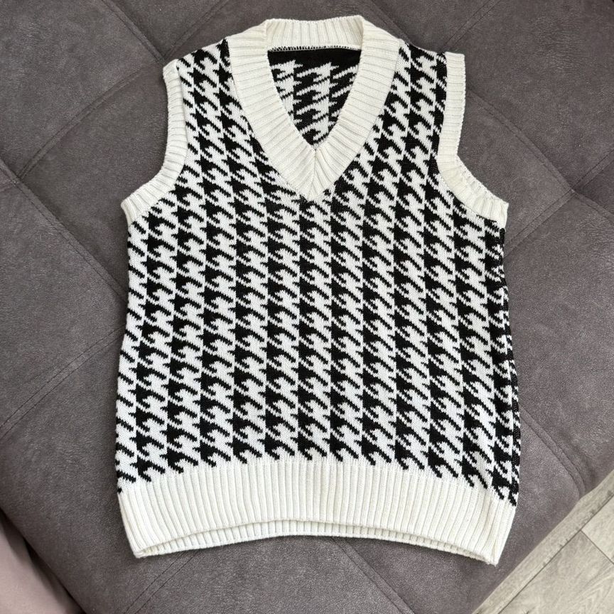 Жилетка женская