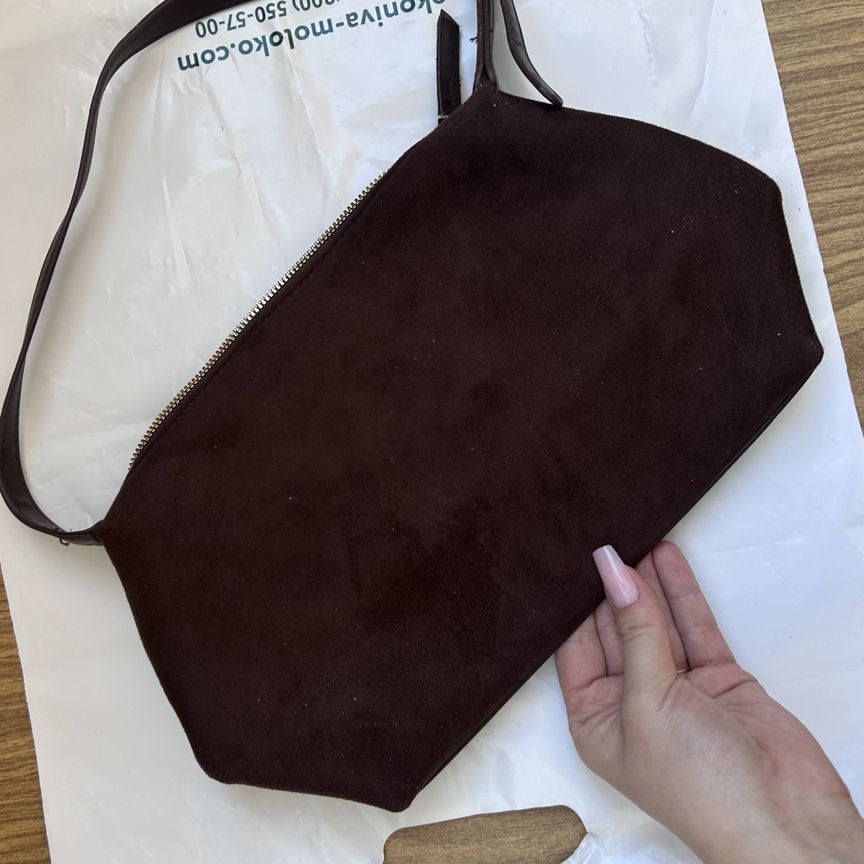 Замшевая сумочка