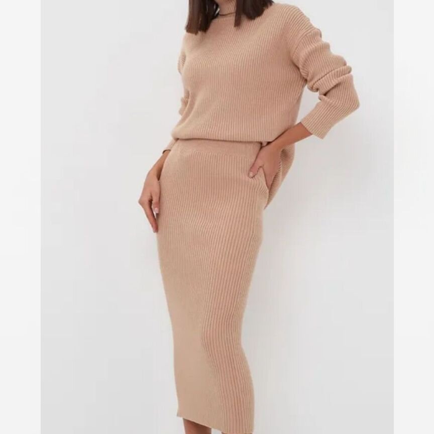 Зимний комплект женский классический тёплый